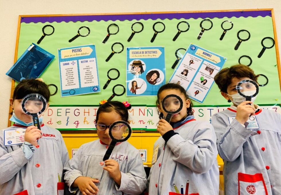 ESCUELA DE DETECTIVES | Colegio Luz Casanova Embajadores